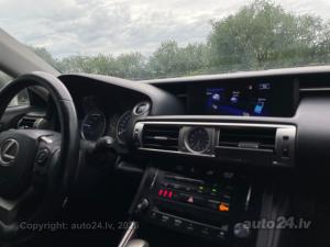Grey Lexus IS 2013 in Tartu, with an engine capacity of 2.50 L and mileage of 248 thousand km for 14900 €, photo 12 on AUTOMOTO.COM.LV