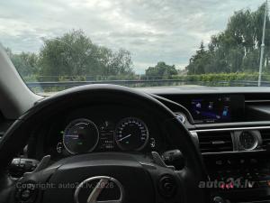 Grey Lexus IS 2013 in Tartu, with an engine capacity of 2.50 L and mileage of 248 thousand km for 14900 €, photo 13 on AUTOMOTO.COM.LV