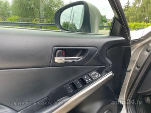 Grey Lexus IS 2013 in Tartu, with an engine capacity of 2.50 L and mileage of 248 thousand km for 14900 €, photo 19 on AUTOMOTO.COM.LV
