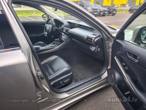 Grey Lexus IS 2013 in Tallinn, with an engine capacity of 2.50 L and mileage of 235 thousand km for 14000 €, photo 3 on AUTOMOTO.COM.LV