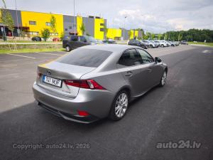 Grey Lexus IS 2013 in Tallinn, with an engine capacity of 2.50 L and mileage of 235 thousand km for 14000 €, photo 11 on AUTOMOTO.COM.LV