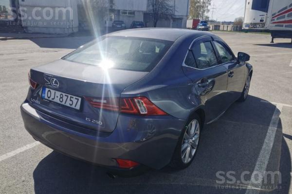 Grey Lexus IS 2014 in Riga, with an engine capacity of 2.50 L and mileage of 91 thousand km for 15500 €, photo 3 on AUTOMOTO.COM.LV