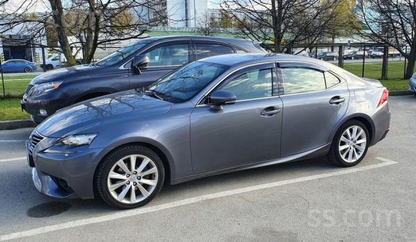 Grey Lexus IS 2014 in Riga, with an engine capacity of 2.50 L and mileage of 91 thousand km for 15500 €, photo 6 on AUTOMOTO.COM.LV