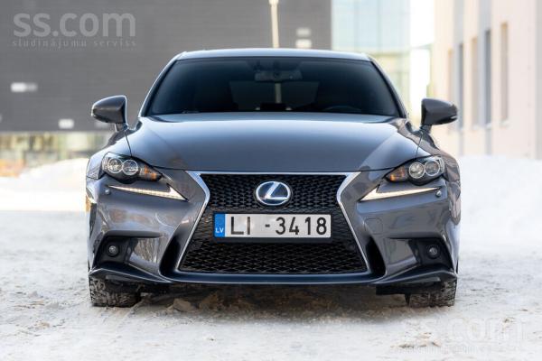 Grey Lexus IS 2014 in Jelgava, with an engine capacity of 2.50 L and mileage of 316 thousand km for 15300 €, photo 3 on AUTOMOTO.COM.LV