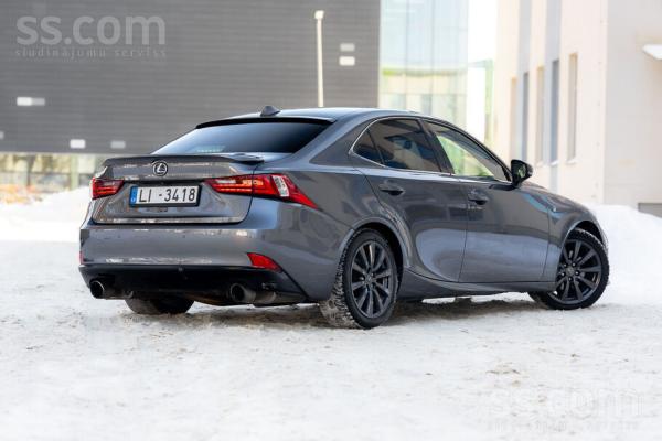 Grey Lexus IS 2014 in Jelgava, with an engine capacity of 2.50 L and mileage of 316 thousand km for 15300 €, photo 5 on AUTOMOTO.COM.LV