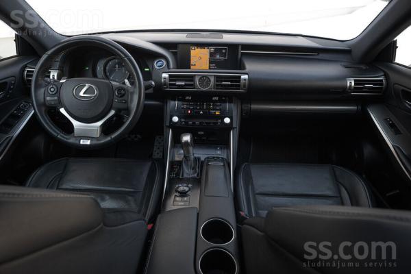 Grey Lexus IS 2014 in Jelgava, with an engine capacity of 2.50 L and mileage of 316 thousand km for 15300 €, photo 8 on AUTOMOTO.COM.LV