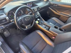 Grey Lexus IS 2014 in Riga, with an engine capacity of 2.50 L and mileage of 180 thousand km for 12490 €, photo 17 on AUTOMOTO.COM.LV