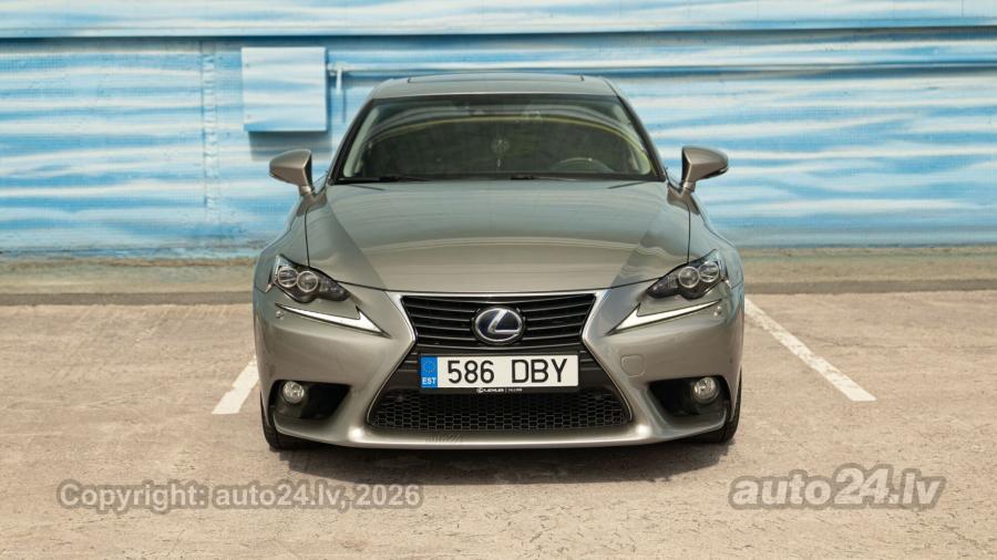 Grey Lexus IS 2014 in Tallinn, with an engine capacity of 2.50 L and mileage of 242 thousand km for 15900 €, photo 1 on AUTOMOTO.COM.LV