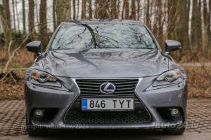 Grey Lexus IS 2015 in Tallinn, with an engine capacity of 2.50 L and mileage of 181 thousand km for 14900 €, photo 5 on AUTOMOTO.COM.LV
