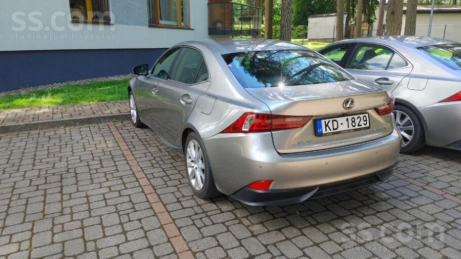 Pelēks Lexus IS 2015 Rīga, ar dzinēja tilpumu 2.50 L un nobraukumu 125 tūkst. km par 16500 €, foto 6 vietnē AUTOMOTO.COM.LV