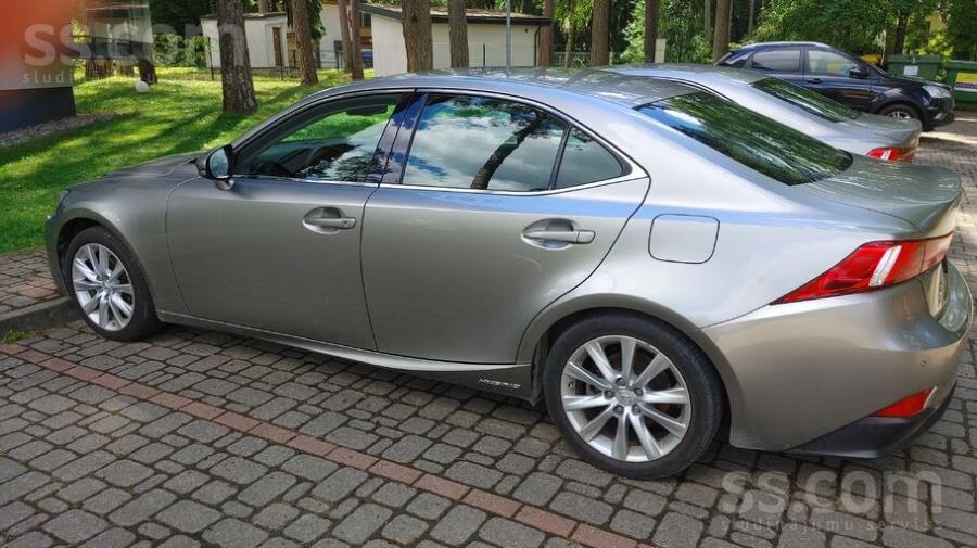 Pelēks Lexus IS 2015 Rīga, ar dzinēja tilpumu 2.50 L un nobraukumu 125 tūkst. km par 16500 €, foto 7 vietnē AUTOMOTO.COM.LV