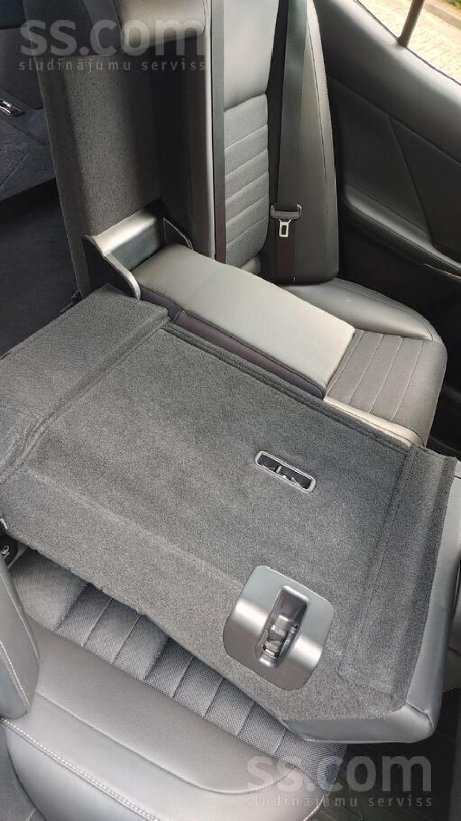 Pelēks Lexus IS 2015 Rīga, ar dzinēja tilpumu 2.50 L un nobraukumu 125 tūkst. km par 16500 €, foto 19 vietnē AUTOMOTO.COM.LV