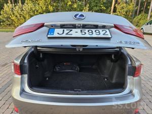 Pelēks Lexus IS 2015 Rīga, ar dzinēja tilpumu 2.50 L un nobraukumu 135 tūkst. km par 15300 €, foto 9 vietnē AUTOMOTO.COM.LV