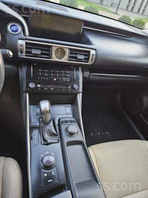 Pelēks Lexus IS 2015 Rīga, ar dzinēja tilpumu 2.50 L un nobraukumu 135 tūkst. km par 15300 €, foto 11 vietnē AUTOMOTO.COM.LV