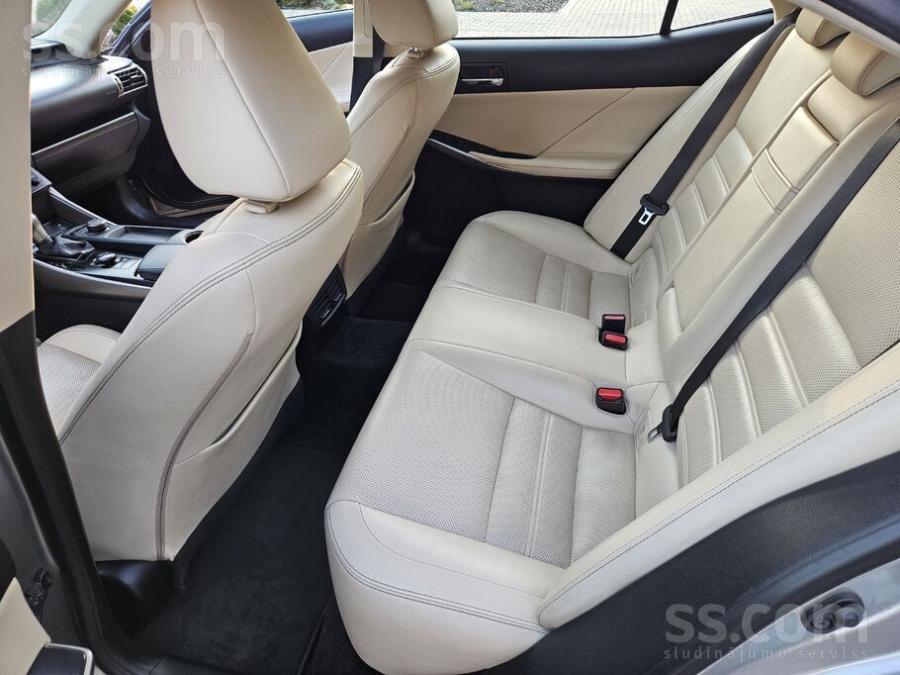 Pelēks Lexus IS 2015 Rīga, ar dzinēja tilpumu 2.50 L un nobraukumu 135 tūkst. km par 15300 €, foto 15 vietnē AUTOMOTO.COM.LV
