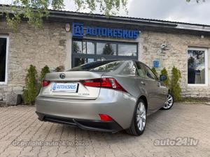 Pelēks Lexus IS 2016 Tallina, ar dzinēja tilpumu 2.50 L un nobraukumu 154 tūkst. km par 16990 €, foto 3 vietnē AUTOMOTO.COM.LV