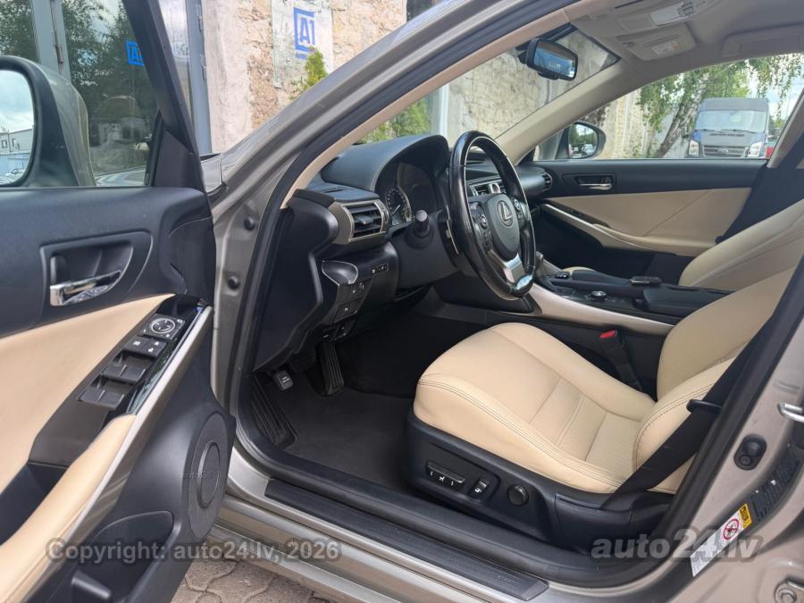 Pelēks Lexus IS 2016 Tallina, ar dzinēja tilpumu 2.50 L un nobraukumu 154 tūkst. km par 16990 €, foto 4 vietnē AUTOMOTO.COM.LV