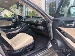 Pelēks Lexus IS 2016 Tallina, ar dzinēja tilpumu 2.50 L un nobraukumu 154 tūkst. km par 16990 €, foto 8 vietnē AUTOMOTO.COM.LV