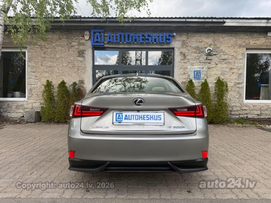 Pelēks Lexus IS 2016 Tallina, ar dzinēja tilpumu 2.50 L un nobraukumu 154 tūkst. km par 16990 €, foto 13 vietnē AUTOMOTO.COM.LV