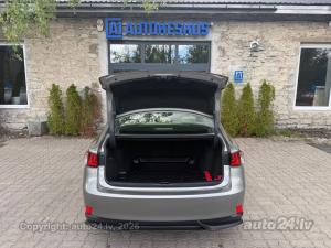 Pelēks Lexus IS 2016 Tallina, ar dzinēja tilpumu 2.50 L un nobraukumu 154 tūkst. km par 16990 €, foto 14 vietnē AUTOMOTO.COM.LV