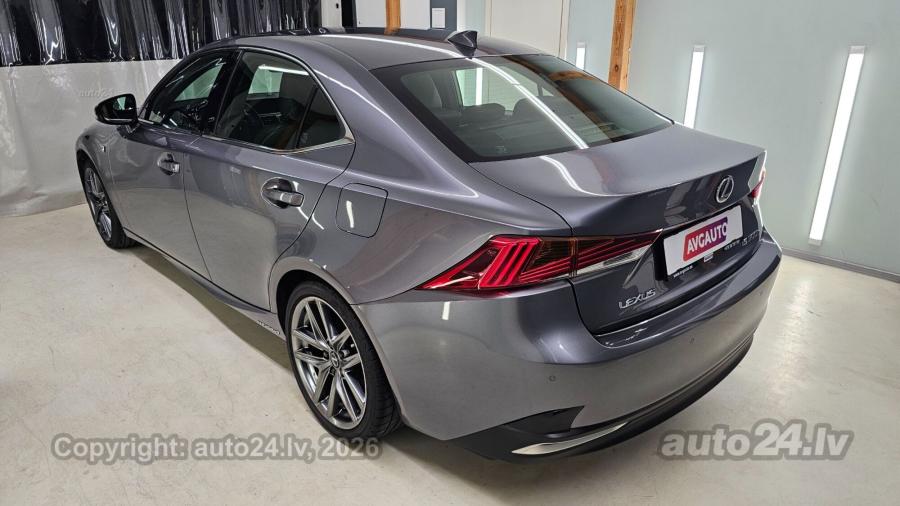 Pelēks Lexus IS 2018 Tallina, ar dzinēja tilpumu 2.50 L un nobraukumu 158 tūkst. km par 21995 €, foto 5 vietnē AUTOMOTO.COM.LV