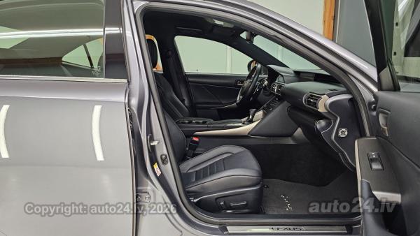 Pelēks Lexus IS 2018 Tallina, ar dzinēja tilpumu 2.50 L un nobraukumu 158 tūkst. km par 21995 €, foto 10 vietnē AUTOMOTO.COM.LV