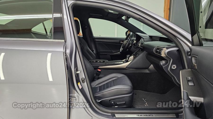 Pelēks Lexus IS 2018 Tallina, ar dzinēja tilpumu 2.50 L un nobraukumu 158 tūkst. km par 21995 €, foto 11 vietnē AUTOMOTO.COM.LV