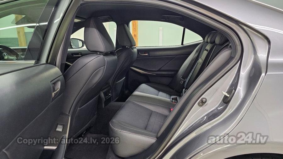 Pelēks Lexus IS 2018 Tallina, ar dzinēja tilpumu 2.50 L un nobraukumu 158 tūkst. km par 21995 €, foto 13 vietnē AUTOMOTO.COM.LV