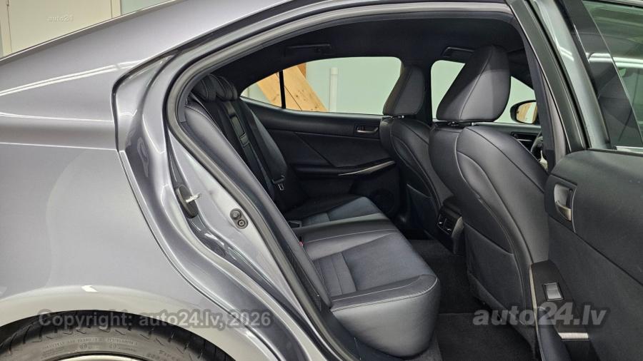 Pelēks Lexus IS 2018 Tallina, ar dzinēja tilpumu 2.50 L un nobraukumu 158 tūkst. km par 21995 €, foto 14 vietnē AUTOMOTO.COM.LV