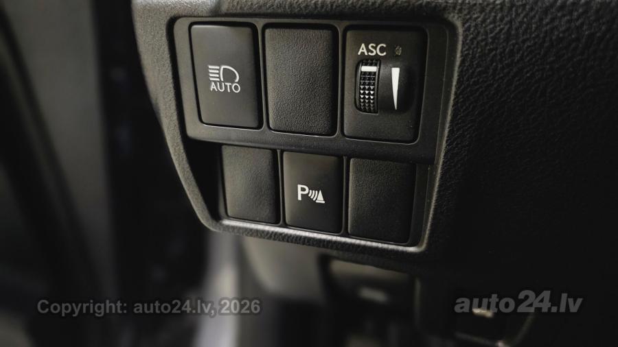 Pelēks Lexus IS 2018 Tallina, ar dzinēja tilpumu 2.50 L un nobraukumu 158 tūkst. km par 21995 €, foto 19 vietnē AUTOMOTO.COM.LV