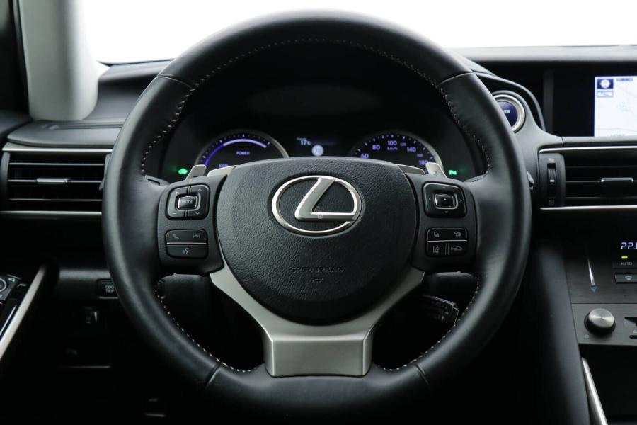 Grey Lexus IS 2019 in Vilnius, with an engine capacity of 2.50 L and mileage of 120 thousand km for 23900 €, photo 13 on AUTOMOTO.COM.LV