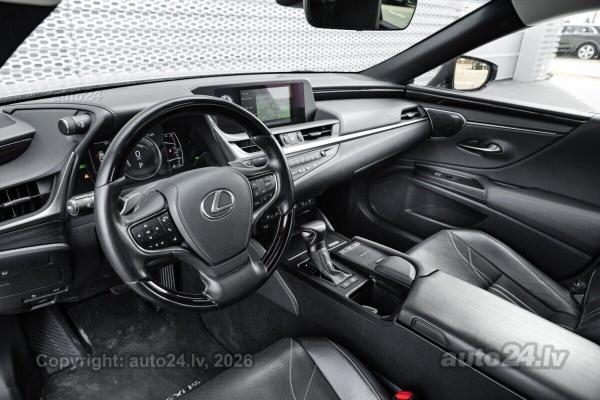 Pelēks Lexus IS 2020 Rīga, ar dzinēja tilpumu 2.50 L un nobraukumu 85 tūkst. km par 31150 €, foto 10 vietnē AUTOMOTO.COM.LV