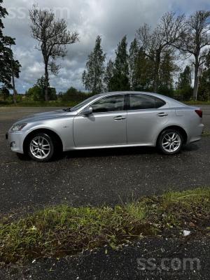 Grey Lexus IS 2007 in Riga, with an engine capacity of 2.00 L and mileage of 351 thousand km for 2000 €, photo 3 on AUTOMOTO.COM.LV