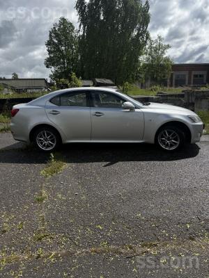 Grey Lexus IS 2007 in Riga, with an engine capacity of 2.00 L and mileage of 351 thousand km for 2000 €, photo 7 on AUTOMOTO.COM.LV