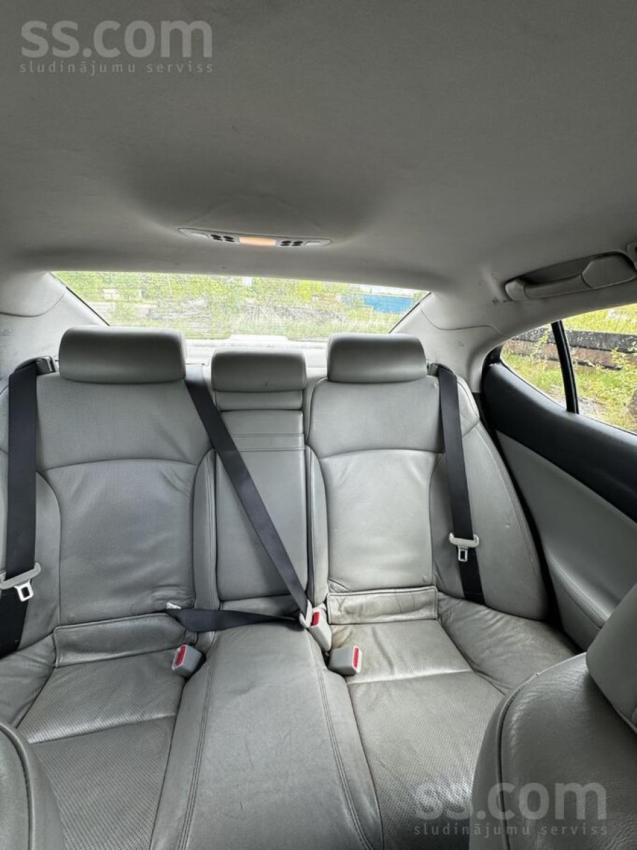 Grey Lexus IS 2007 in Riga, with an engine capacity of 2.00 L and mileage of 351 thousand km for 2000 €, photo 10 on AUTOMOTO.COM.LV