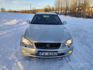 Lexus IS 2003 in Cesis, with an engine capacity of 2.00 L and mileage of 352 thousand km for 2250 €, photo  on AUTOMOTO.COM.LV