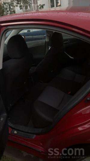 Red Lexus IS 2006 in Riga, with an engine capacity of 2.20 L and mileage of 287 thousand km for 2100 €, photo 3 on AUTOMOTO.COM.LV
