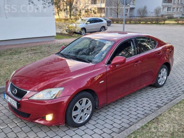 Red Lexus IS 2006 in Riga, with an engine capacity of 2.20 L and mileage of 281 thousand km for 5500 €, photo 2 on AUTOMOTO.COM.LV
