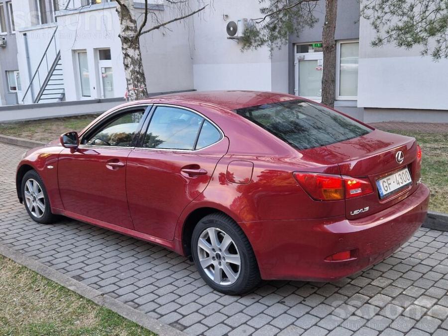 Sarkans Lexus IS 2006 Rīga, ar dzinēja tilpumu 2.20 L un nobraukumu 281 tūkst. km par 5500 €, foto 5 vietnē AUTOMOTO.COM.LV