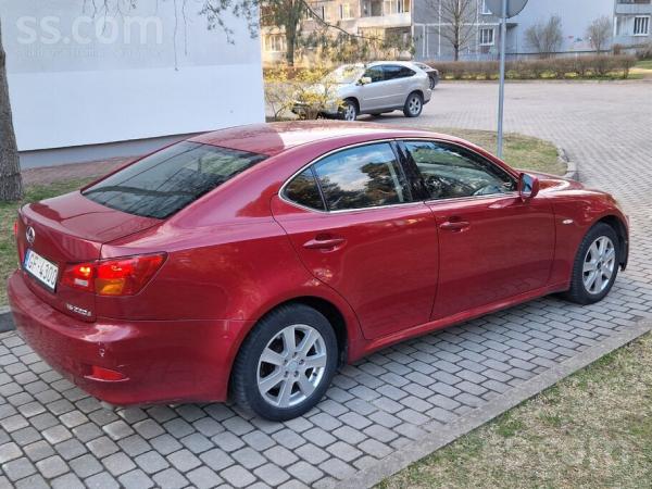 Red Lexus IS 2006 in Riga, with an engine capacity of 2.20 L and mileage of 281 thousand km for 5500 €, photo 6 on AUTOMOTO.COM.LV