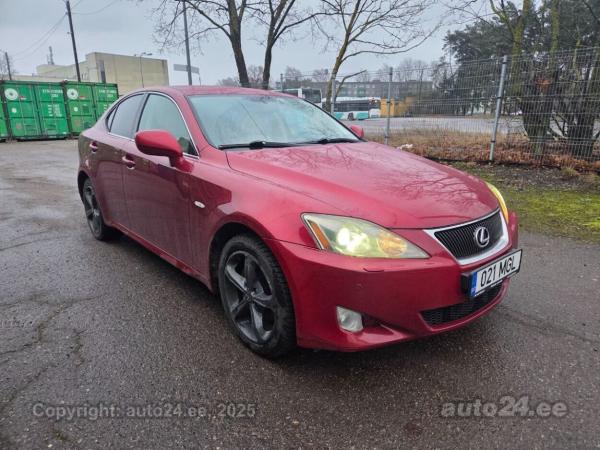 Red Lexus IS 2006 in Tallinn, with an engine capacity of 2.20 L and mileage of 225 thousand km for 3999 €, photo 1 on AUTOMOTO.COM.LV