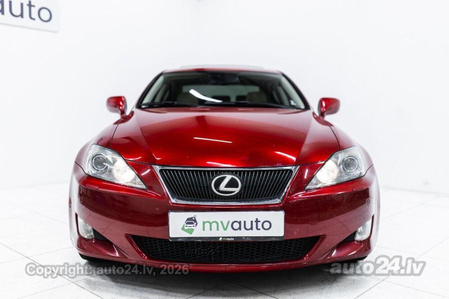 Red Lexus IS 2006 in Tallinn, with an engine capacity of 2.50 L and mileage of 203 thousand km for 6490 €, photo 4 on AUTOMOTO.COM.LV