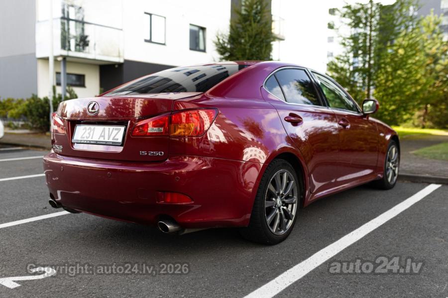 Red Lexus IS 2006 in Tallinn, with an engine capacity of 2.50 L and mileage of 181 thousand km for 4999 €, photo 7 on AUTOMOTO.COM.LV