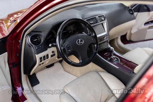 Lexus IS 2006 in Tallinn on AUTOMOTO.COM.LV Red Lexus IS 2006 in Tallinn, with an engine capacity of 2.50 L and mileage of 181 thousand km for 4999 €, photo 8 on AUTOMOTO.COM.LV