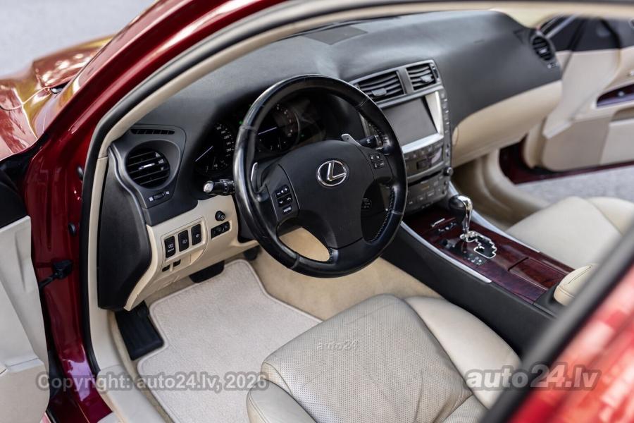 Red Lexus IS 2006 in Tallinn, with an engine capacity of 2.50 L and mileage of 181 thousand km for 4999 €, photo 8 on AUTOMOTO.COM.LV
