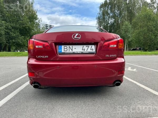 Red Lexus IS 2007 in Riga, with an engine capacity of 2.50 L and mileage of 353 thousand km for 5600 €, photo 4 on AUTOMOTO.COM.LV