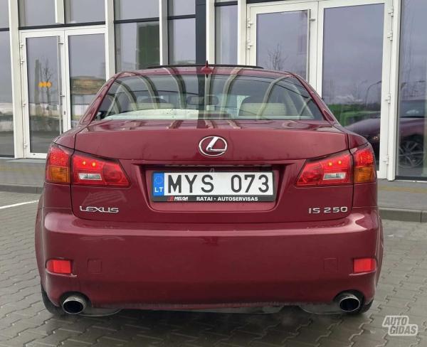 Sarkans Lexus IS 2007 Viļņa, ar dzinēja tilpumu 2.50 L un nobraukumu 108 tūkst. km par 4900 €, foto 5 vietnē AUTOMOTO.COM.LV