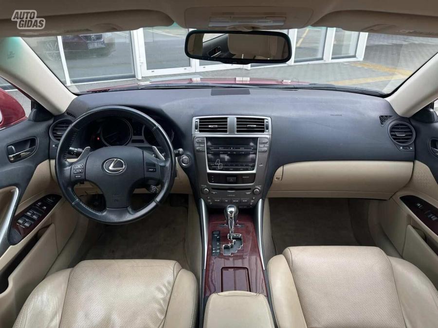 Sarkans Lexus IS 2007 Viļņa, ar dzinēja tilpumu 2.50 L un nobraukumu 108 tūkst. km par 5500 €, foto 13 vietnē AUTOMOTO.COM.LV