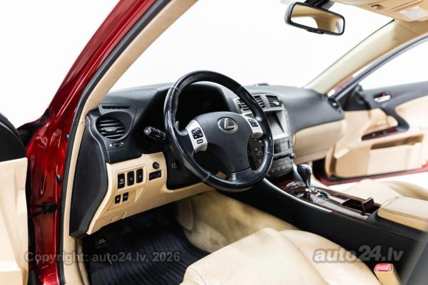 Red Lexus IS 2007 in Tallinn, with an engine capacity of 2.50 L and mileage of 218 thousand km for 5990 €, photo 11 on AUTOMOTO.COM.LV
