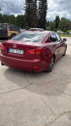 Sarkans Lexus IS 2007 Rīga, ar dzinēja tilpumu 2.50 L un nobraukumu 244 tūkst. km par 4500 €, foto 5 vietnē AUTOMOTO.COM.LV